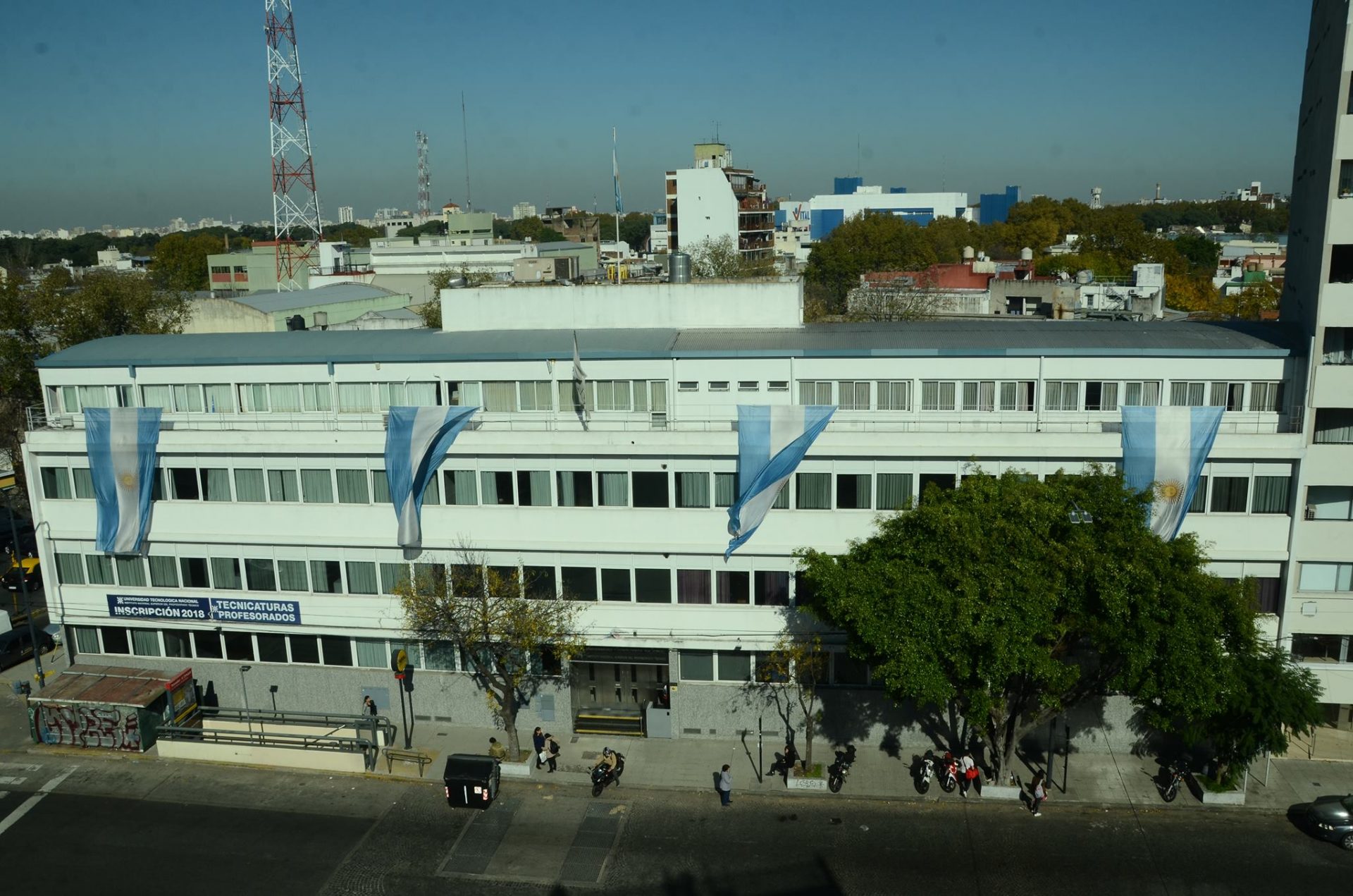 Institucional – Instituto Nacional Superior del Profesorado Técnico